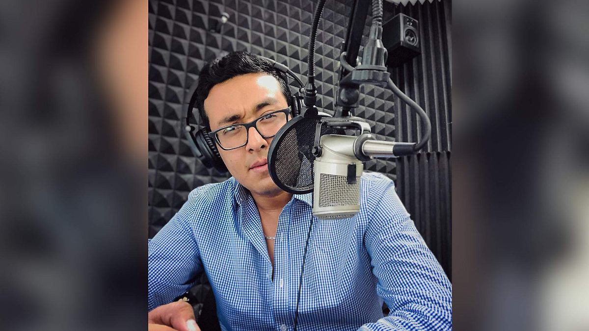 Invitan a velada de oración por Paco Rivera, el locutor duranguense accidentado - El Sol de ...